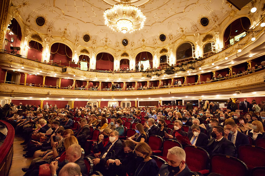 FOTO GALERIJA gala koncerta u Budimpešti! Spektakularna večer za ...