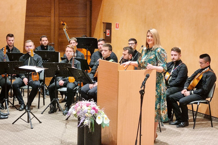 Filmom, nosačem zvuka i zbornikom radova zaokružena priča o Paji ...