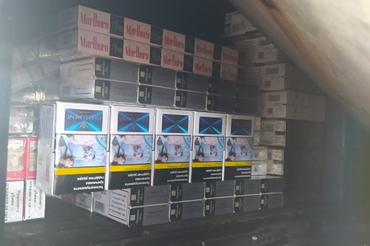 FOTO Malo u WC, malo u 'bunker'..., a na kraju u autobusu 22.800 ...