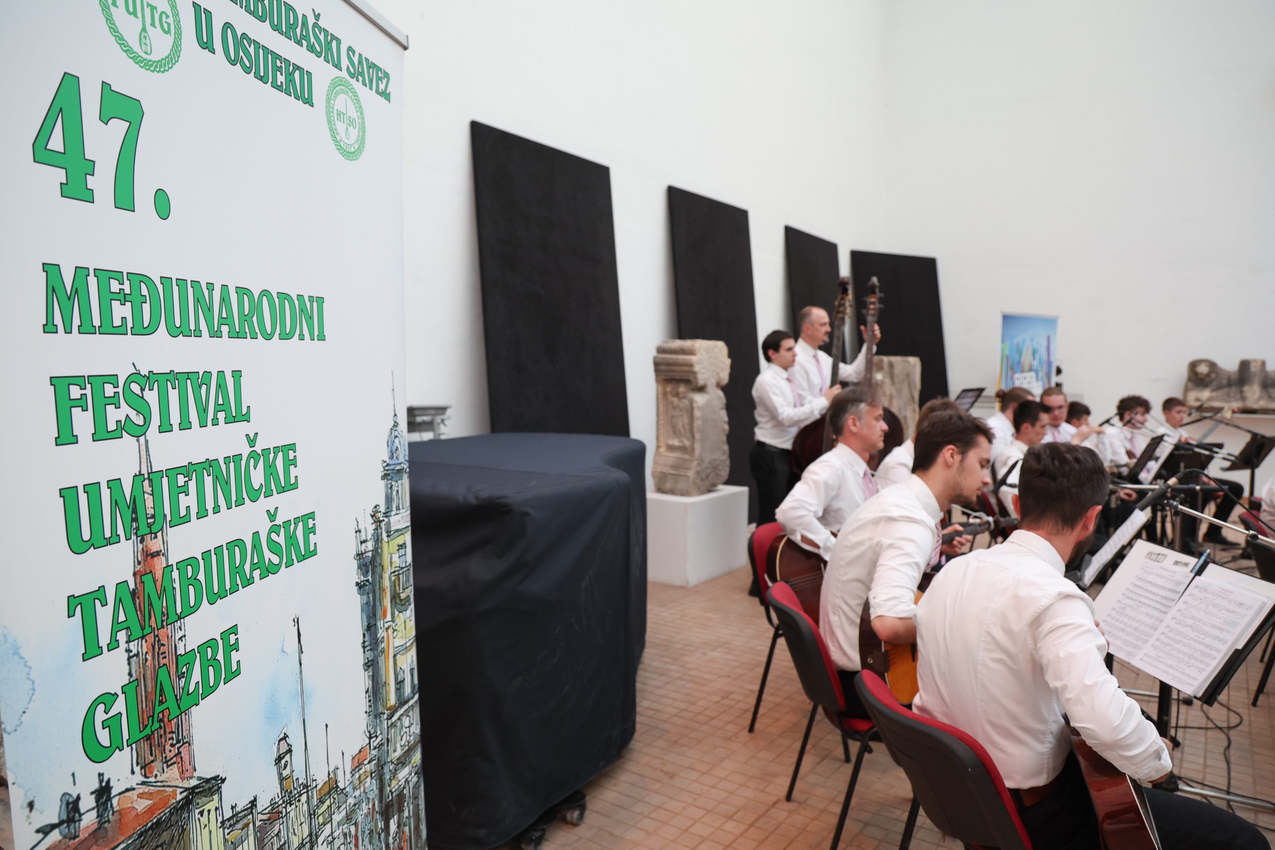 FOTO Otvoren 47. Međunarodni festival umjetničke tamburaške glazbe ...